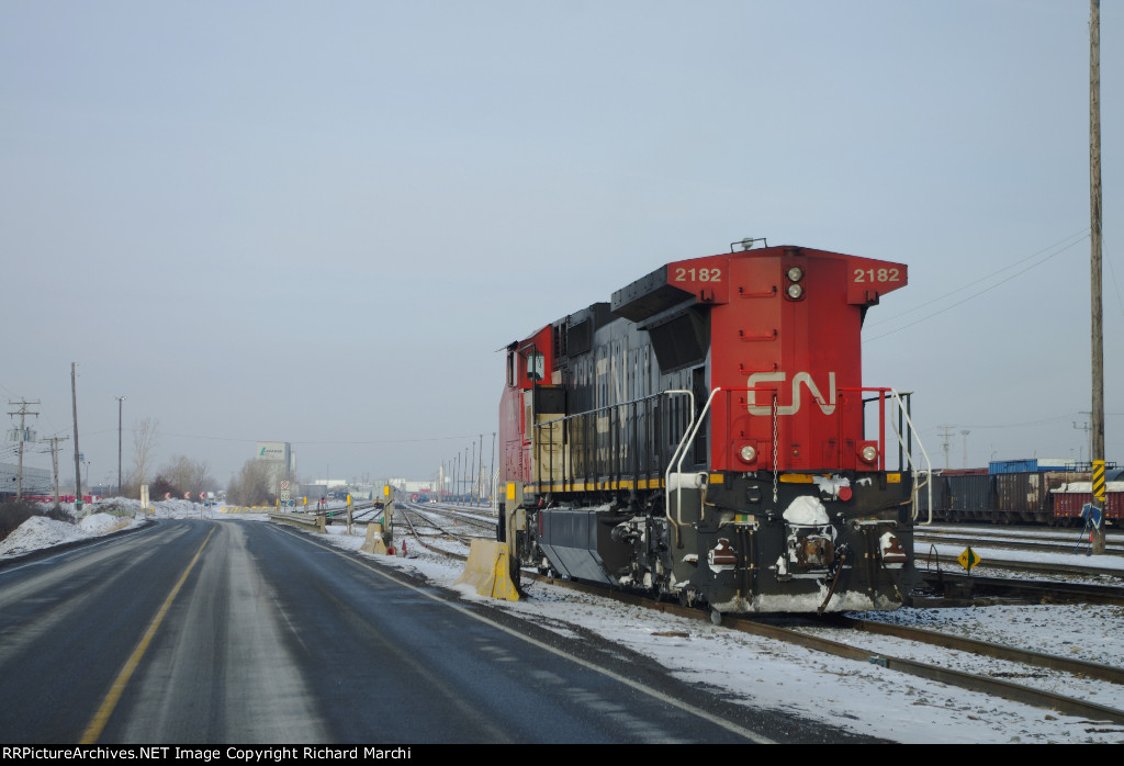 CN 2182